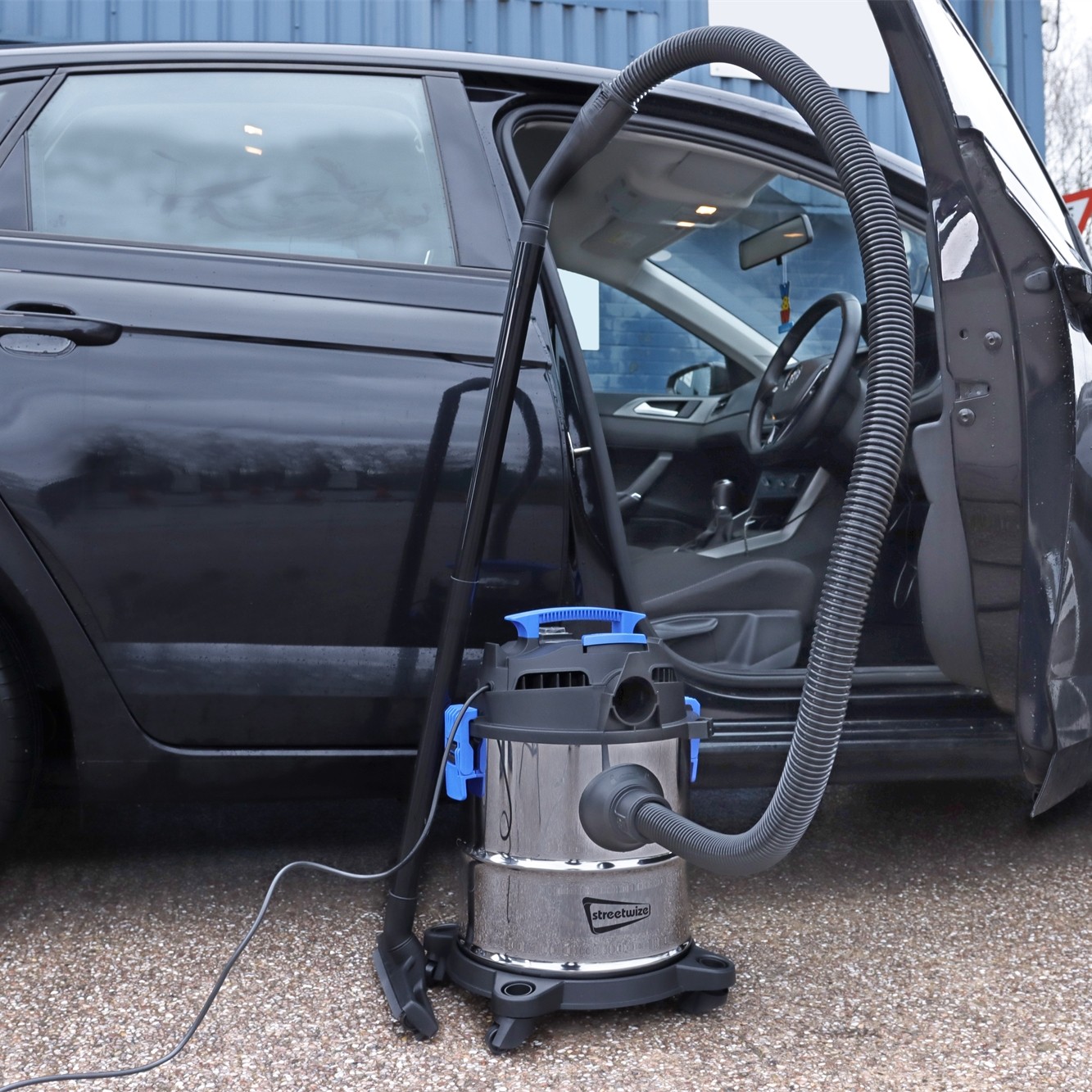Streetwize Mains Operated WET and DRY Vacuum 1200W SWCV7 | Camping and ...